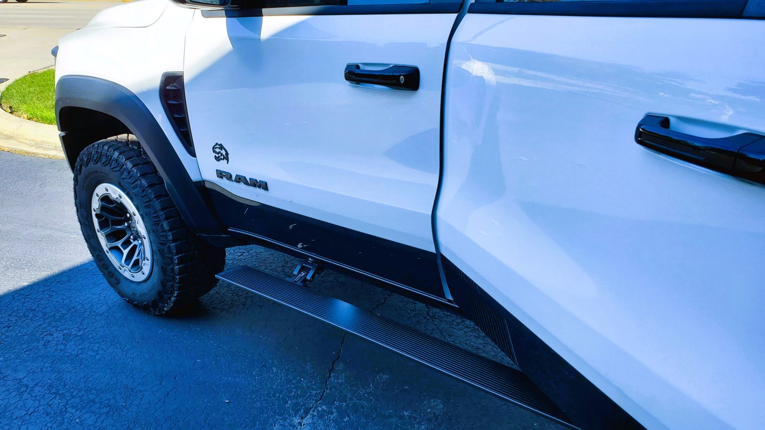 Power Running Boards RAM TRX - Standout Garage